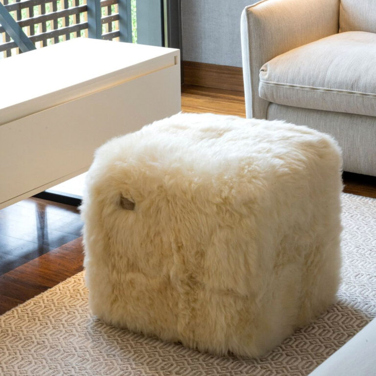 Puff Pele Ovina Quadrado PU 5 - Inpelli - Curtume Caxias do Sul